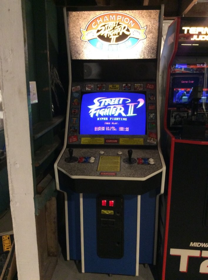 SOLD - GAME - Street Fighter 2 Champion Edition -- Big Blue Cabinet ...